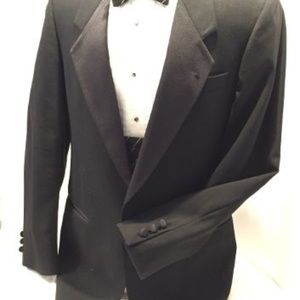 Adolfo | Suits & Blazers | Adolfo Luxury Black Grosgrainnotchedcolar ...